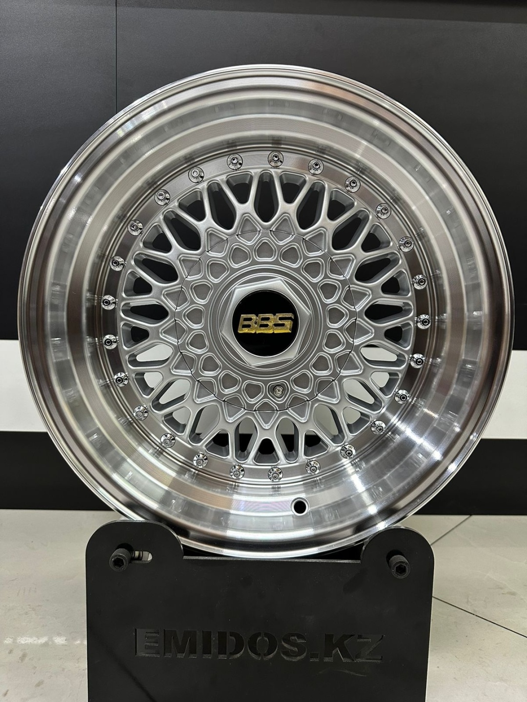 Купить BBS RS 8/9x16/5x112 D74.1 ET25.15 серебристый в Алматы – Магазин ...
