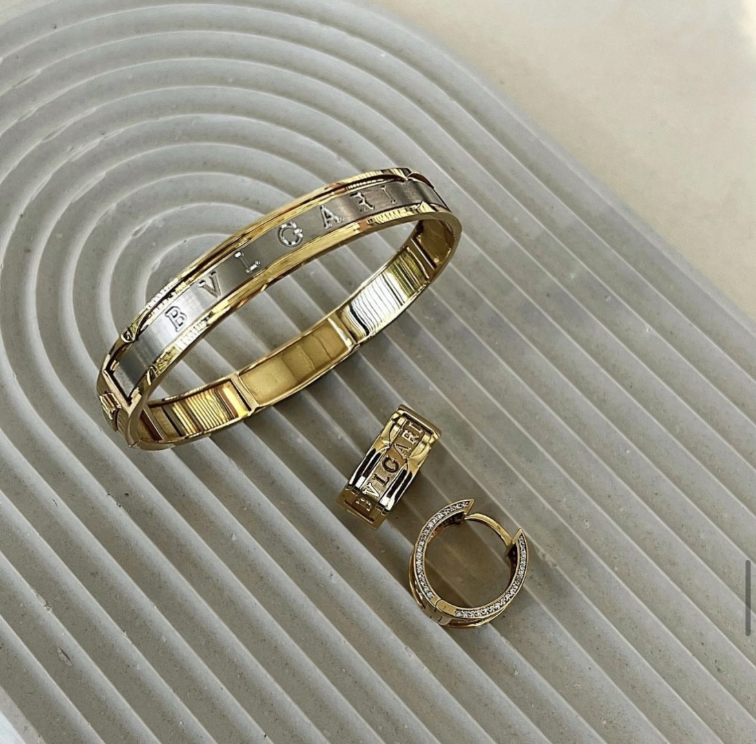 Купить Комплект ALOR Italy gold вес 21.5 г золото, фианит Swarovski в ...