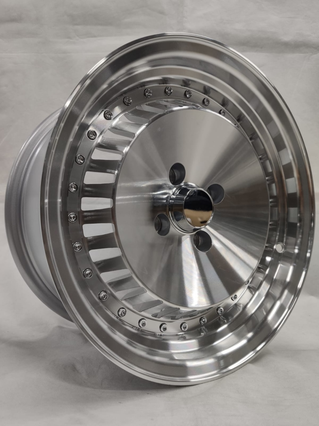 Купить Schmidt TH Line D2804 8x15/4x100 D73.1 ET20 серебристый в Алматы ...