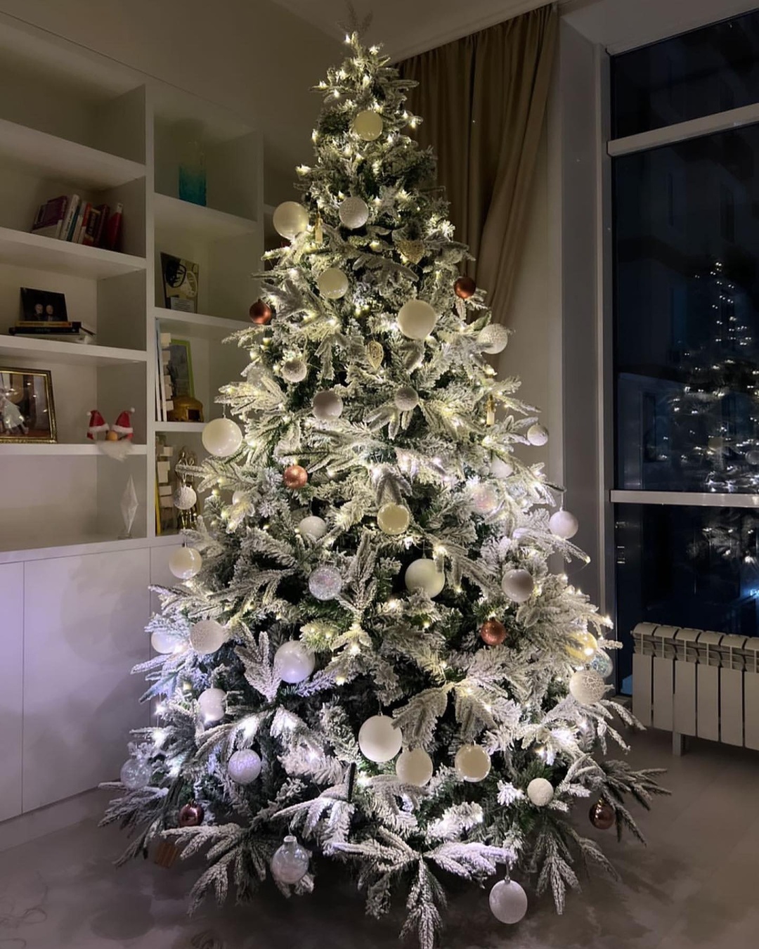 Купить Новогодняя елка ECO-ELKI Заснеженная Люкс разборная 240 см, d ...