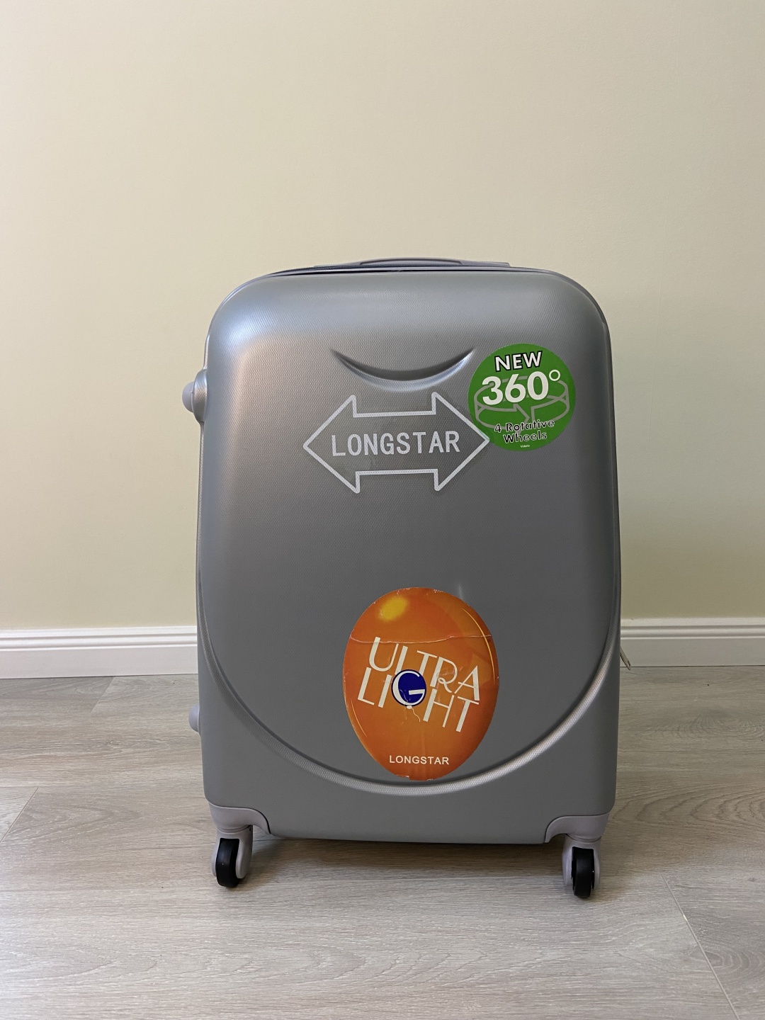Купить Чемодан Longstar 008 ABS-пластик 65 л серебристый в кредит в ...