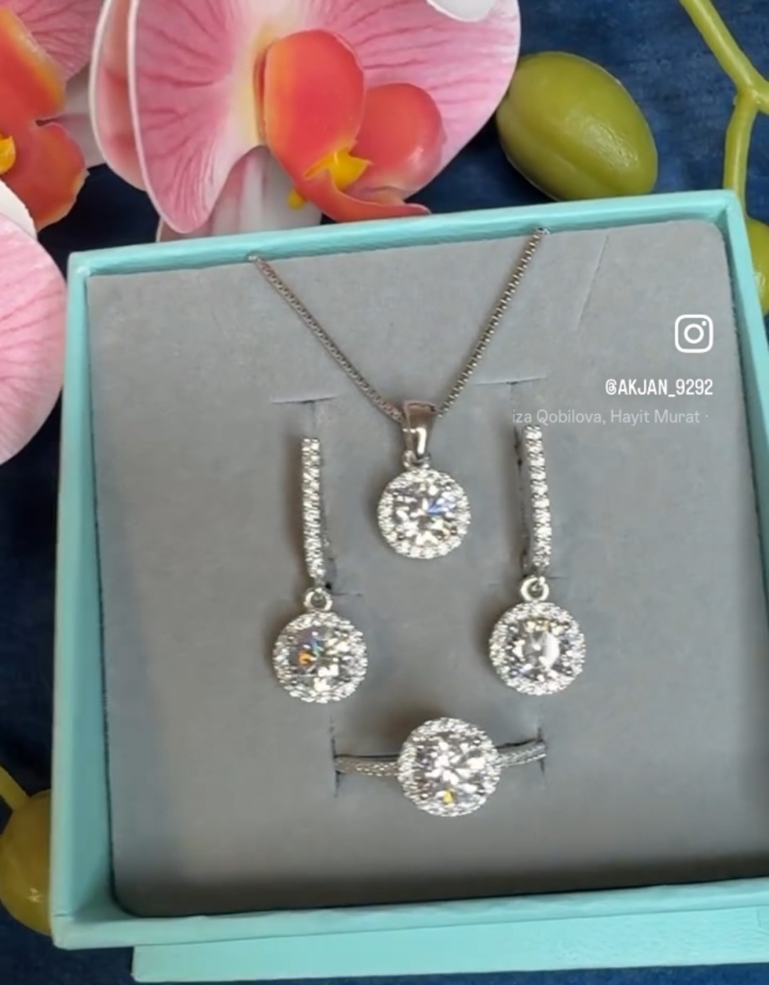 Купить Комплект Serebro S925 вес 986 г 17 серебро, муассанит в Алматы – Магазин на Kaspi.kz