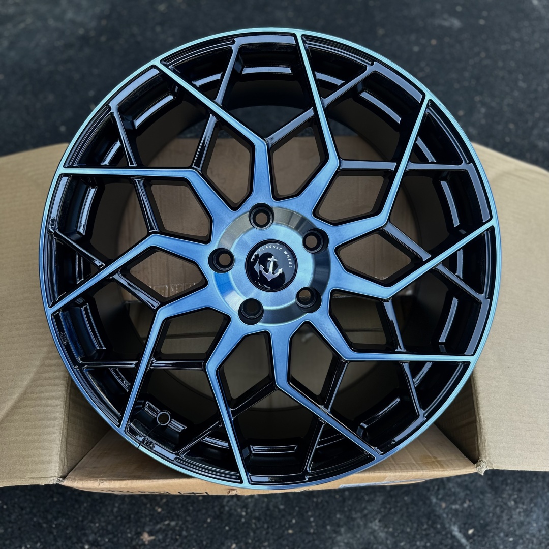 Купить ST Wheels F98BY01 8x18/5x114.3 D73.1 ET35 4 диска черный, синий ...