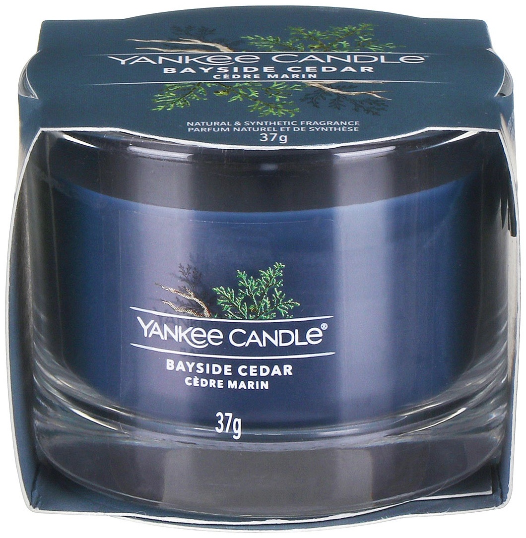 Купить Ароматическая свеча Yankee Candle Bayside Cedar 4.5 см, 1 шт в ...