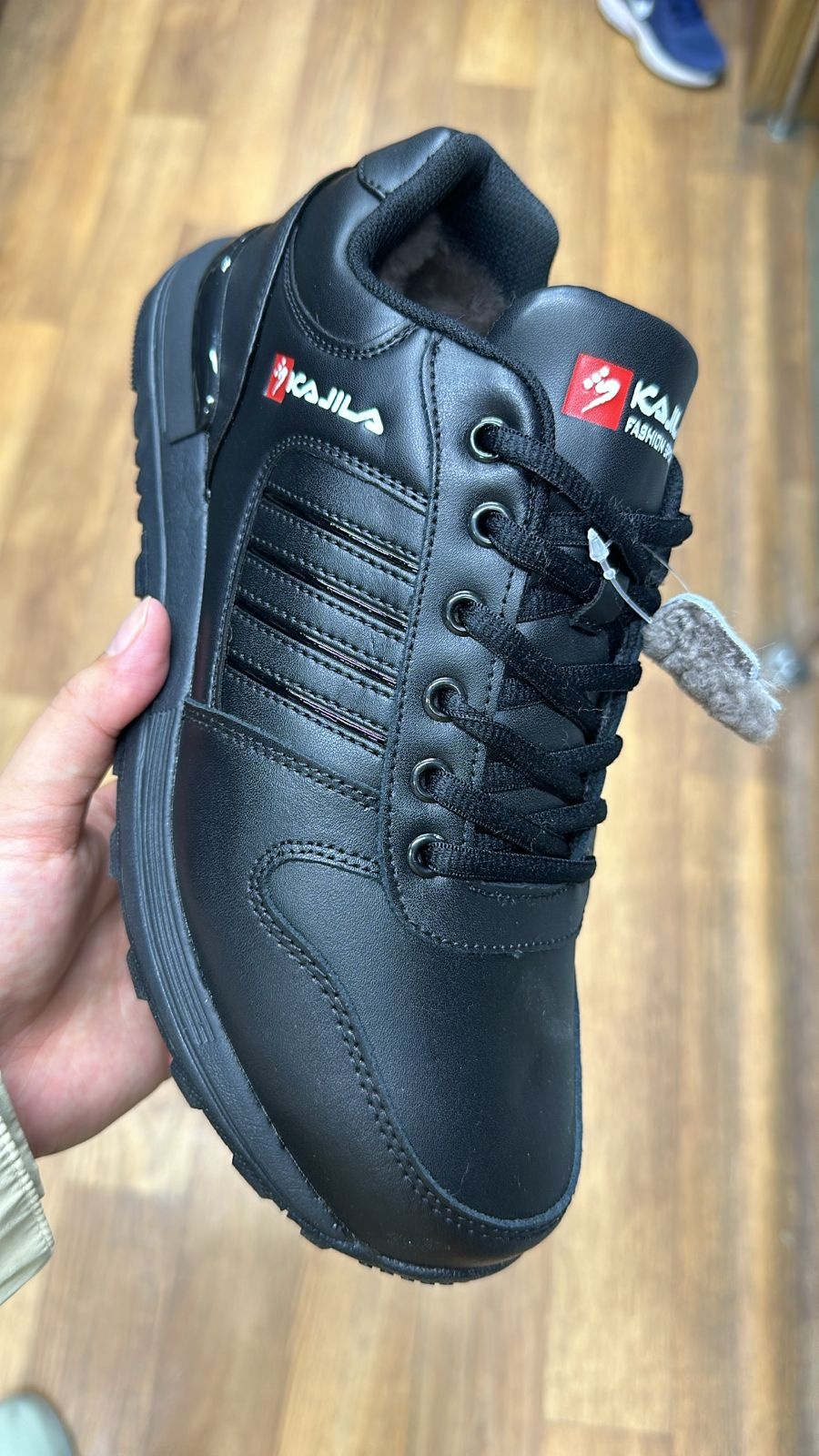 Купить Кроссовки KAJILA 8935-3 8935-3 черный 42 в Алматы – Магазин на ...