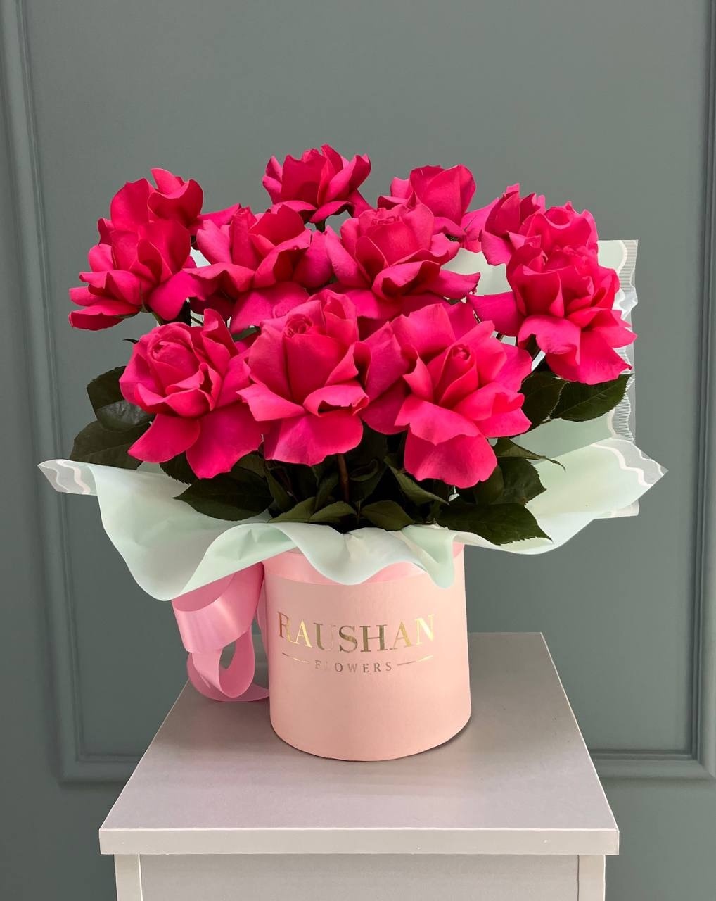 Купить Raushan Flowers композиция в коробке роза 11 шт 45 см в Алматы ...