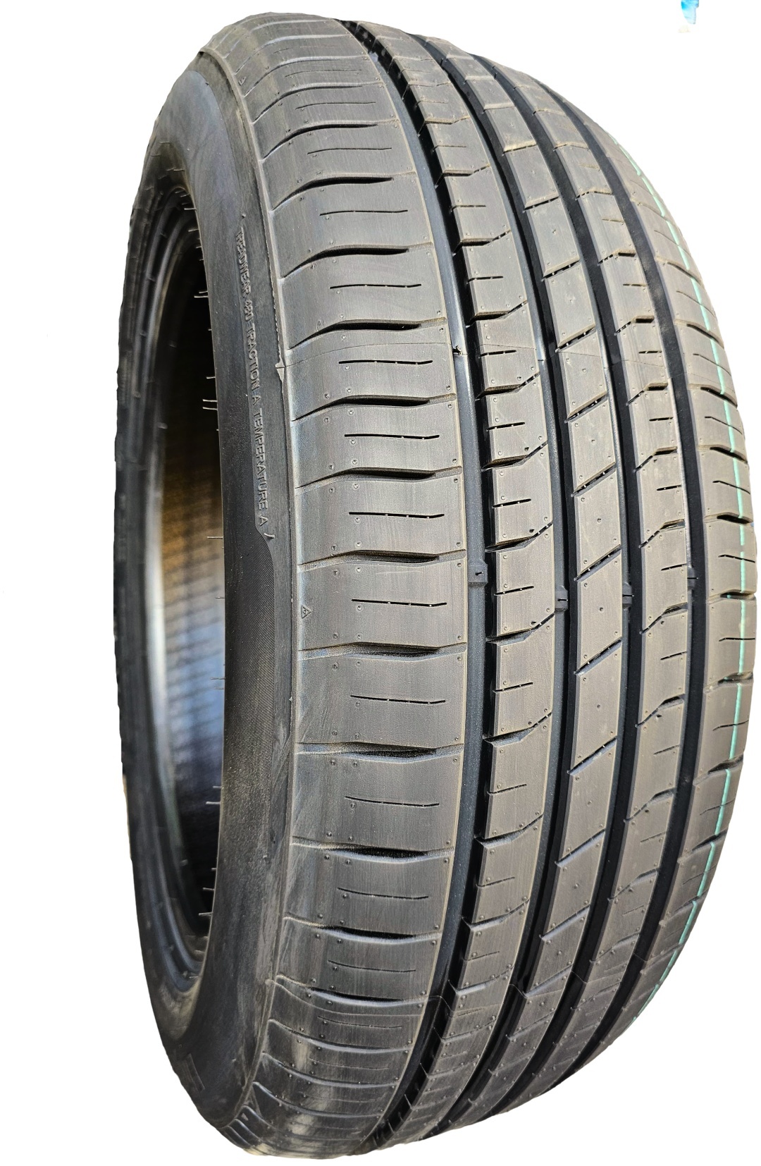 Купить Triangle EffeX SUV TS601 215/70 R16 100 H без шипов в Алматы ...
